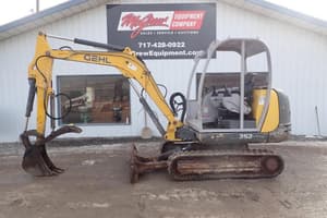 SOLD - Gehl 353 Lot No. 185 Construction with 1,692 Hrs | Tractor Zoom