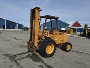 SOLD - Case 585E Lot No. 90 Construction with 5,748 Hrs | Tractor Zoom
