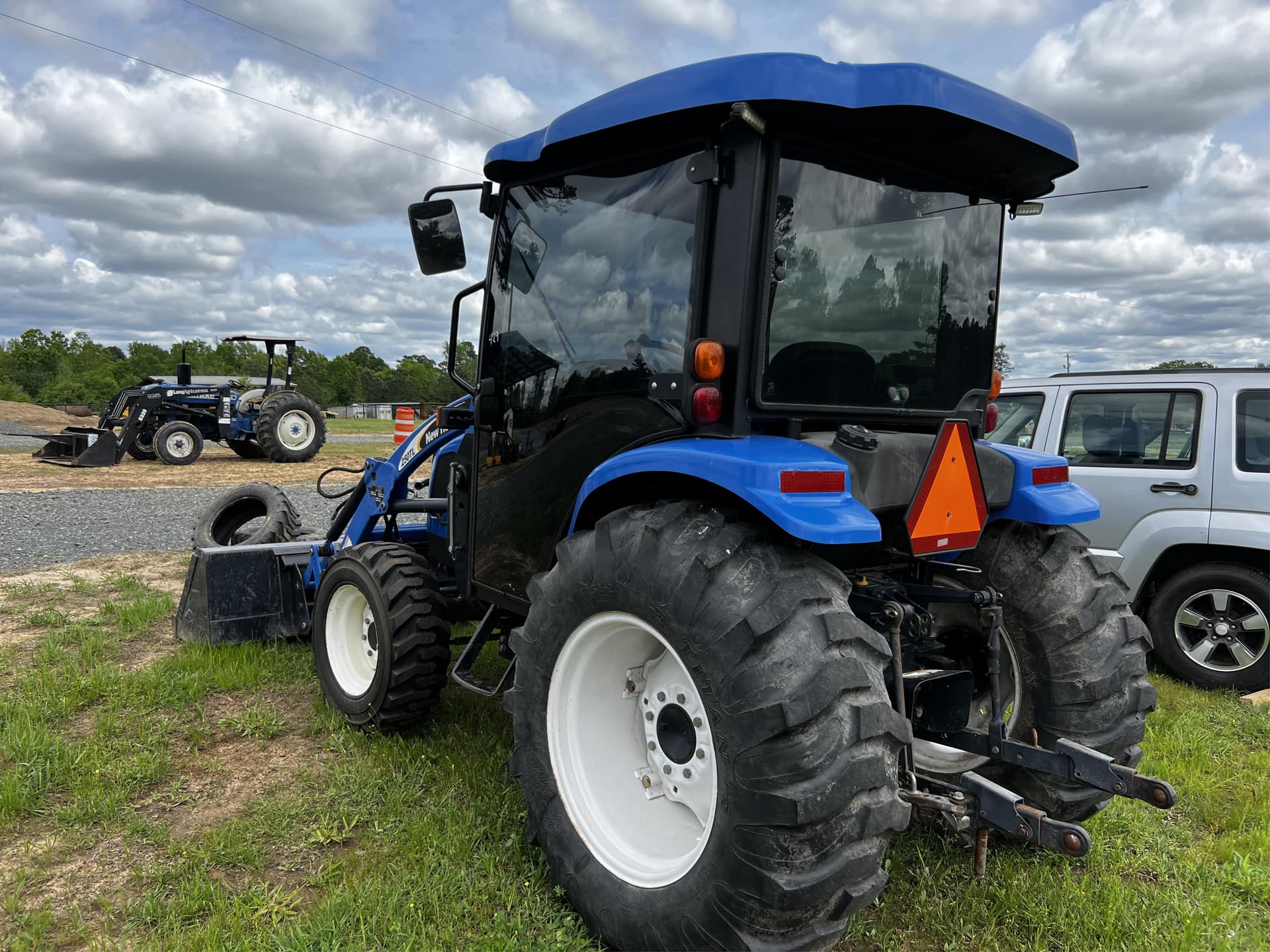 New Holland TC45DA Tractors 40 to 99 HP for Sale | Tractor Zoom