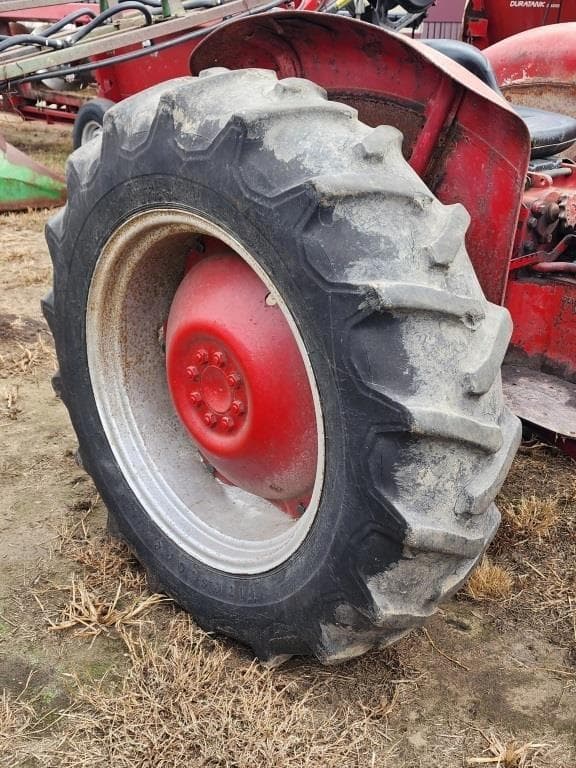 International Harvester B275 Tractors Less than 40 HP for Sale ...
