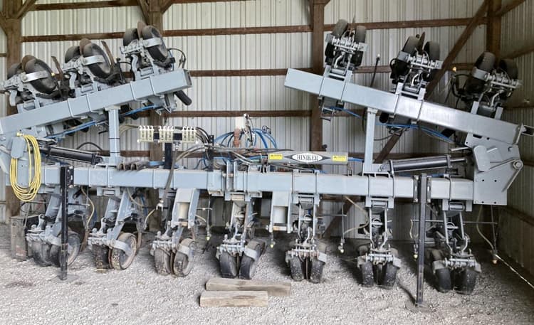 Hiniker 6000 Tillage Row Crop Cultivators for Sale | Tractor Zoom
