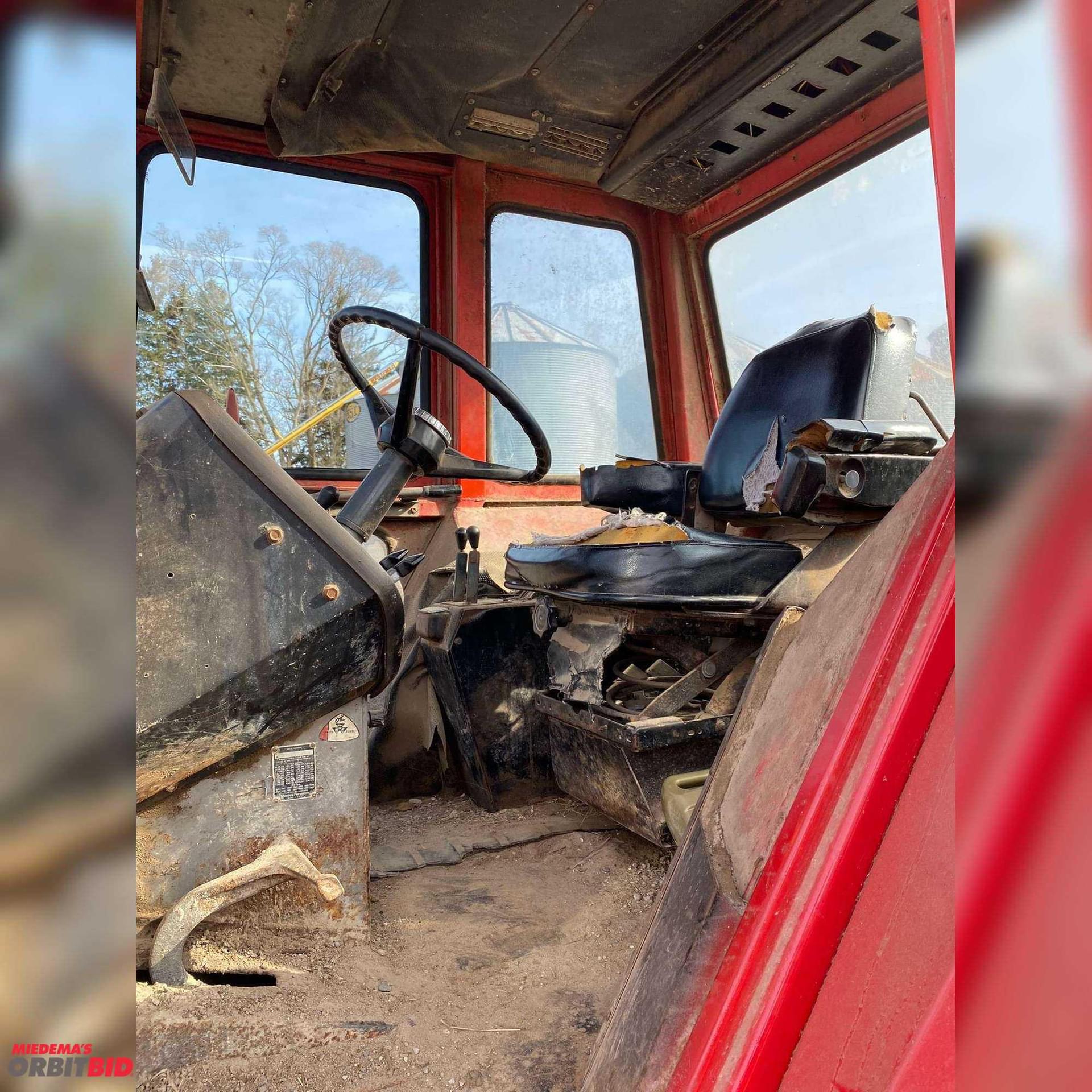 Tractor Zoom - Massey Ferguson 1155