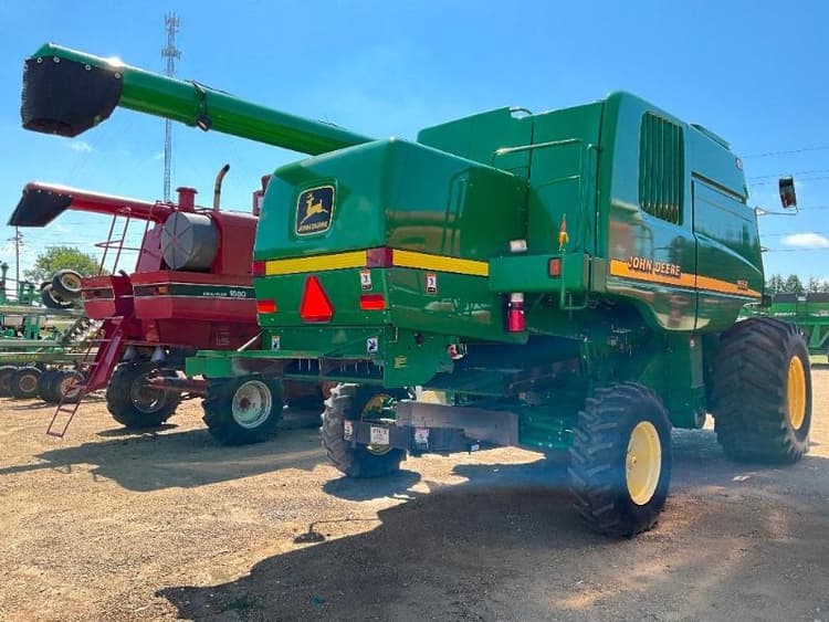 2001 John Deere 9550 Combines Class 5 for Sale | Tractor Zoom