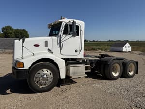 SOLD - 1997 Peterbilt 385 Lot No. 55710 Other Equipment with 453,000 mi ...