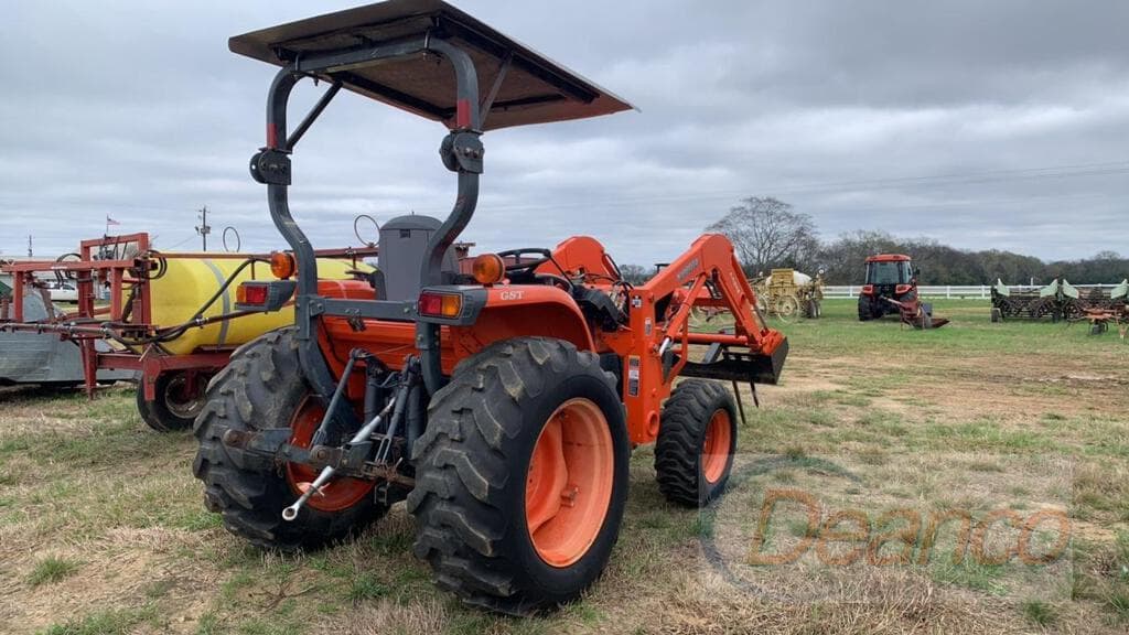 Tractor Zoom - Kubota L3130