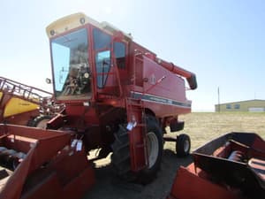 SOLD - Case IH 1440 Lot No. 1699 Combines with 2,250 Hrs | Tractor Zoom