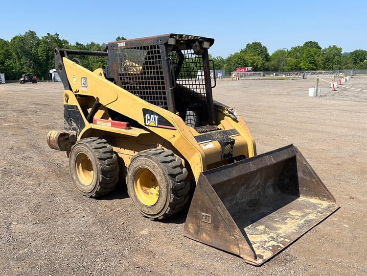 2003 Caterpillar 262 Construction Skid Steers for Sale | Tractor Zoom