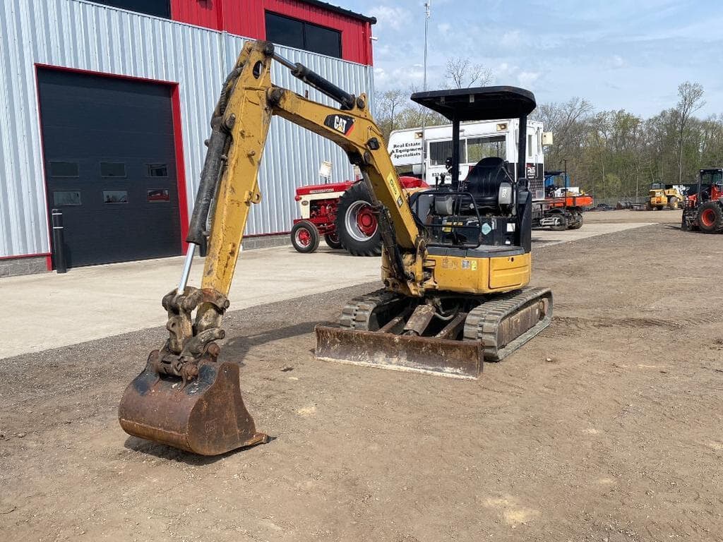 Caterpillar 303C Construction Compact Excavators for Sale | Tractor Zoom