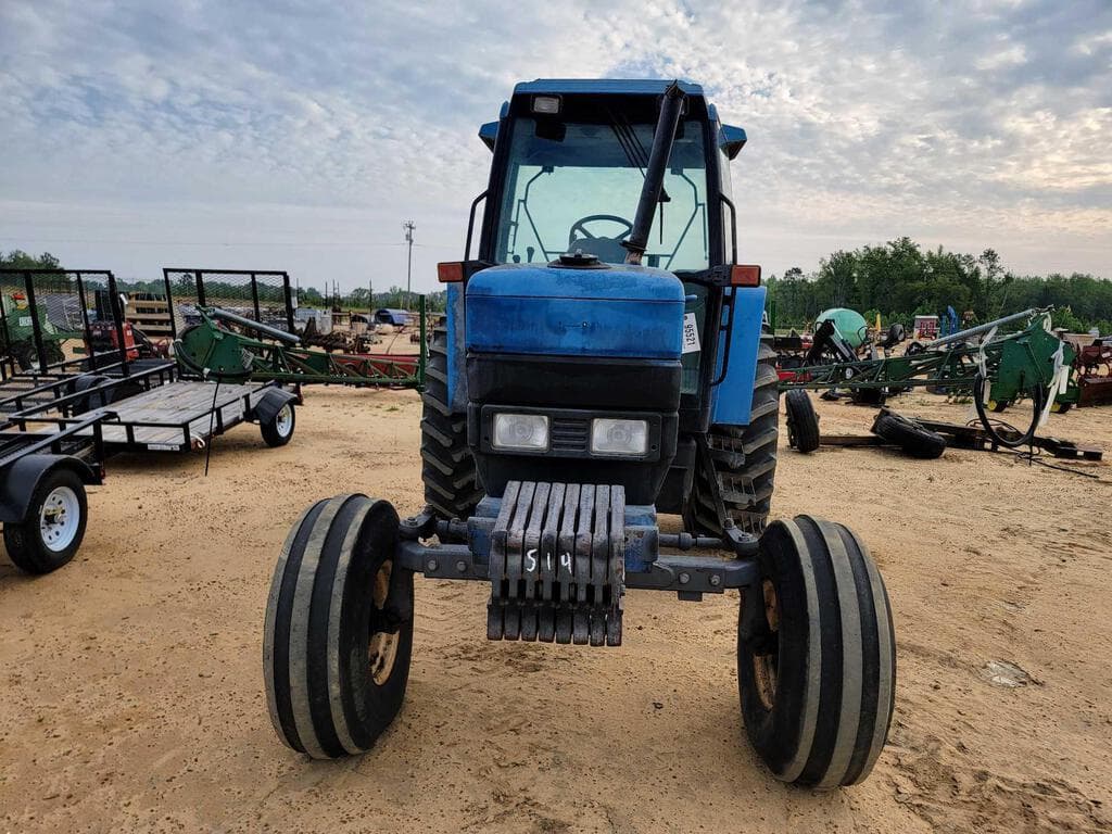 Ford 8240 Tractors 100 to 174 HP for Sale | Tractor Zoom