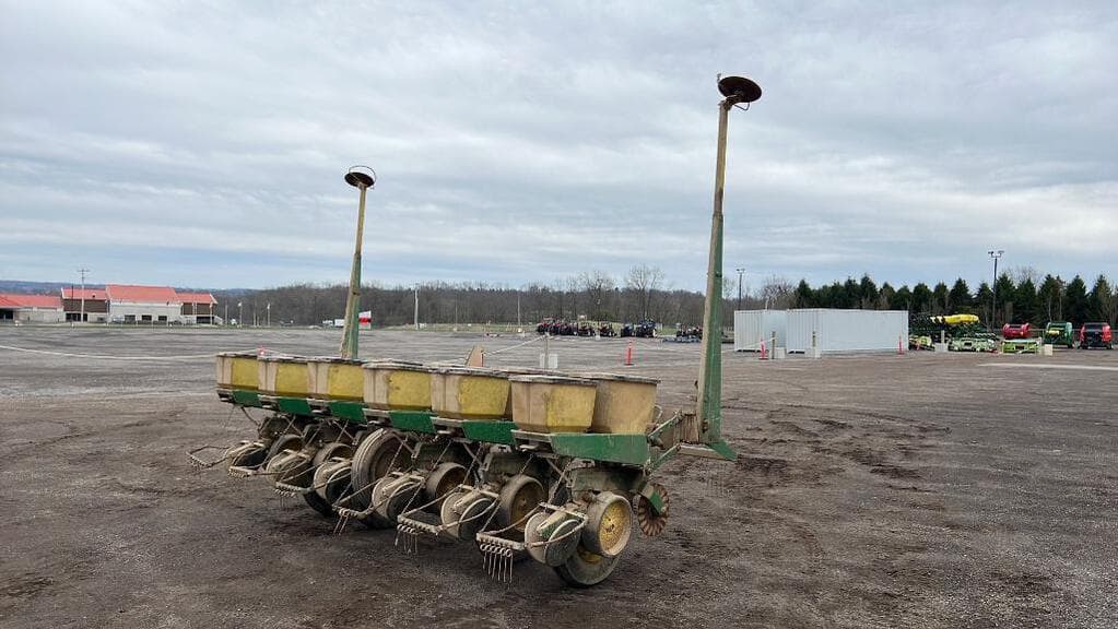 John Deere 7000 Planting Planters for Sale | Tractor Zoom