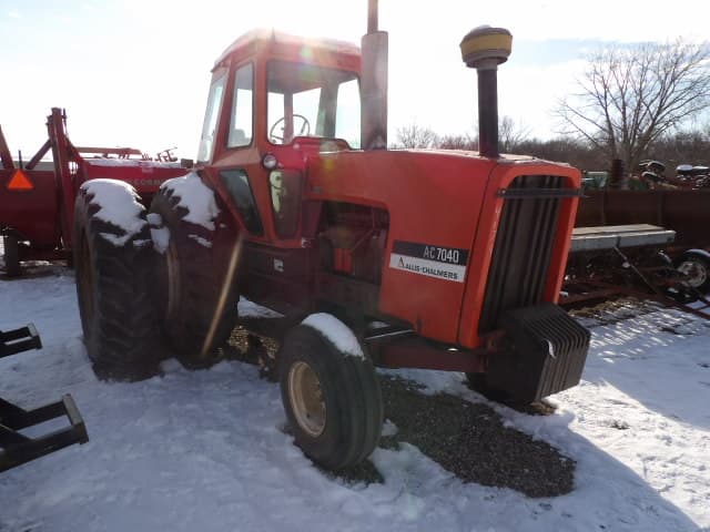 Allis Chalmers 7040 Tractors 100 to 174 HP for Sale | Tractor Zoom
