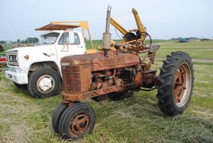 SOLD - Farmall 'H' tractor, narrow front, 540 pto, has Fire Crater ...