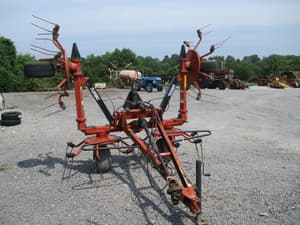 SOLD - Pequea TT4400 Lot No. 4027 Hay and Forage | Tractor Zoom
