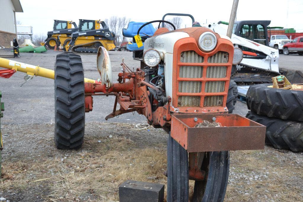 Tractor Zoom - Ford 901