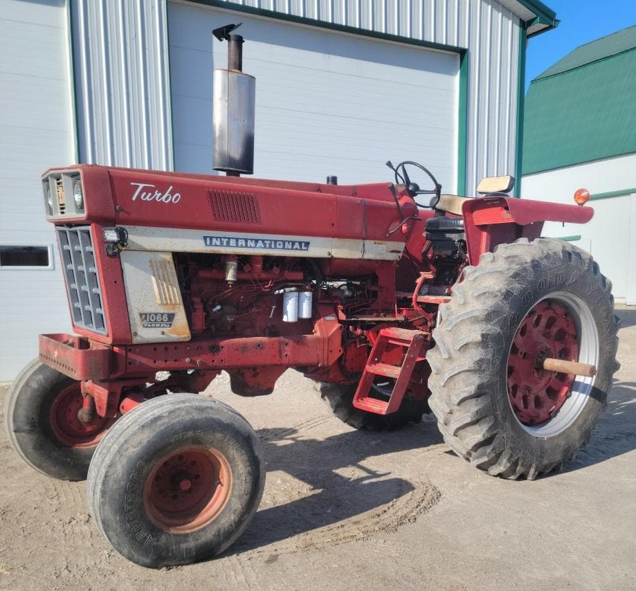 1974 International Harvester 1066 Tractors 100 to 174 HP for Sale | Tractor Zoom