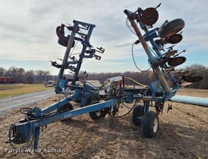 SOLD - Ag Systems NH3 applicator Chemical Applicators with 32 In ...