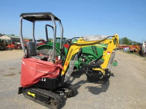 SOLD - AGROTK Mini Excavator QH-12 (NEW) w/thumb gas engine ...