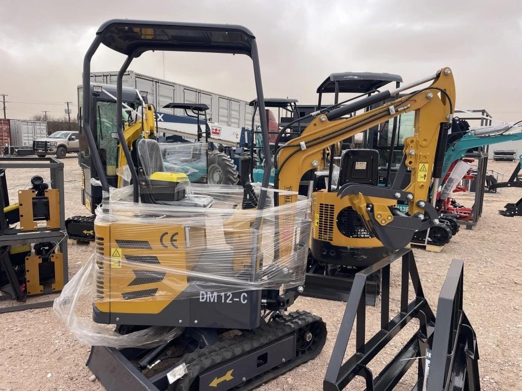 SOLD - AGT DM12-C Mini Excavator Construction with --- Hrs | Tractor Zoom