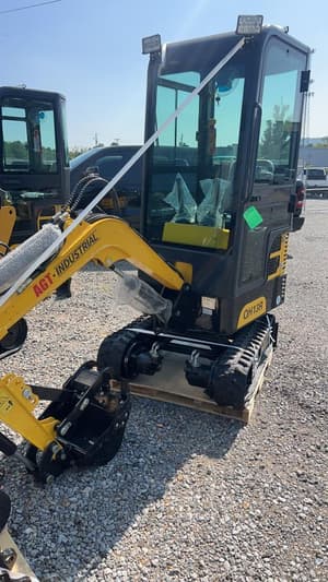 SOLD - AGT Industrial QH13R Lot No. 5964920 Construction with --- Hrs ...