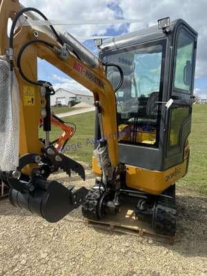SOLD - 2024 AGT Industrial QK18RXS-C Lot No. 3046 Construction with ...