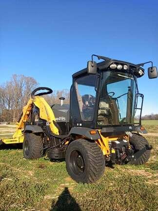 Tractor Zoom - Alamo Mantis 4142