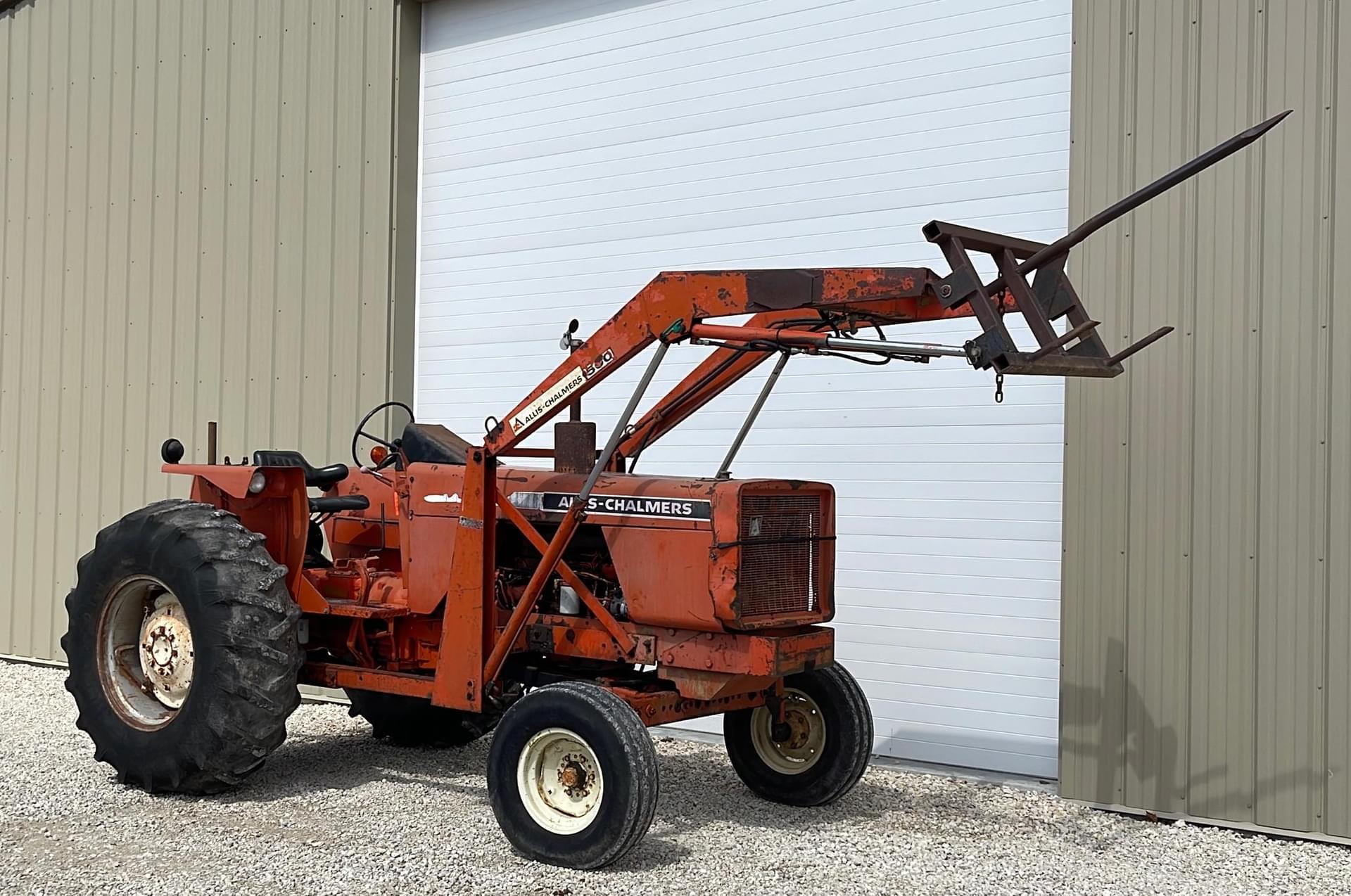 Allis Chalmers 185 Tractors 40 to 99 HP for Sale | Tractor Zoom