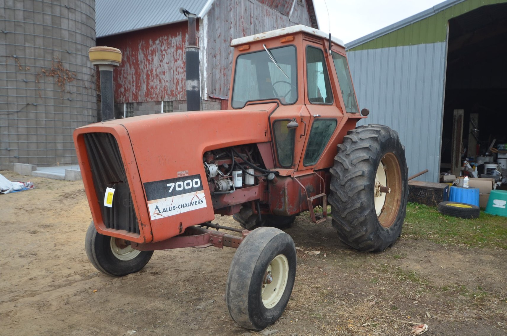 SOLD - Allis Chalmers 7000 Tractors with 7,716 Hrs | Tractor Zoom