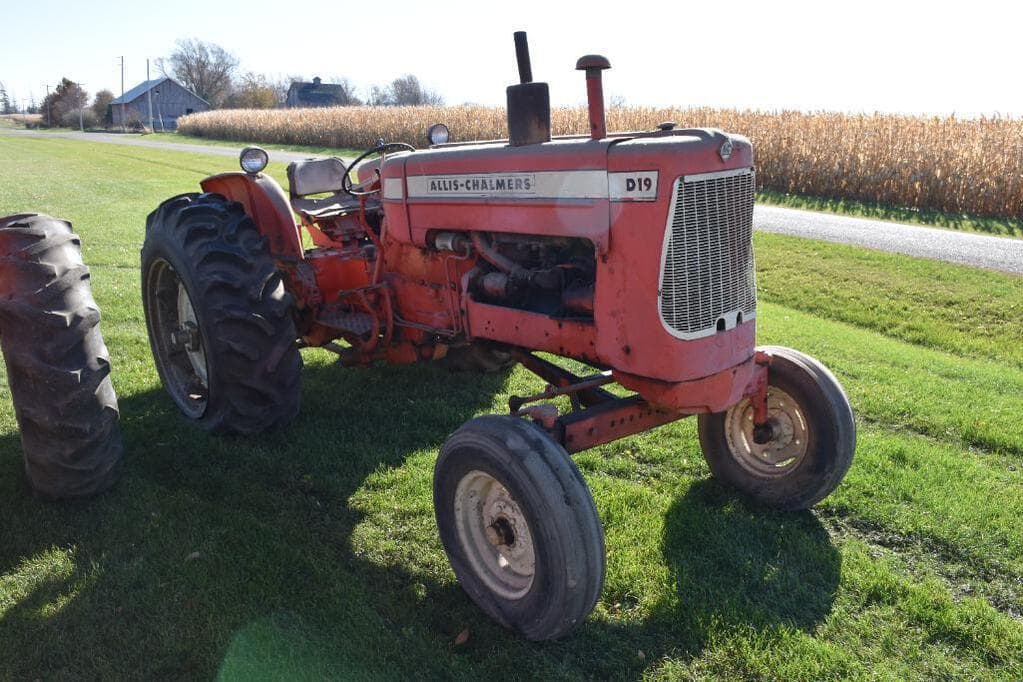 Allis Chalmers D19 Tractors 40 to 99 HP for Sale | Tractor Zoom