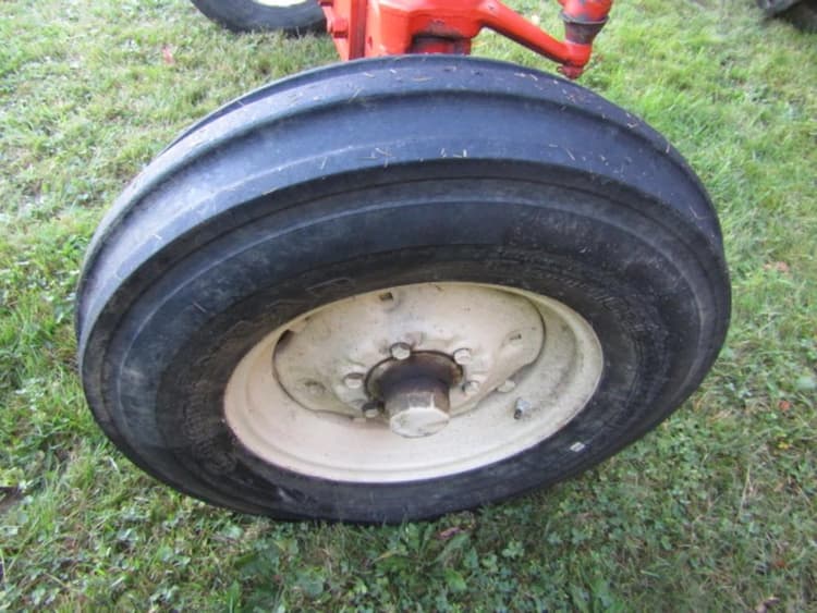 Allis Chalmers D19 Tractors 40 to 99 HP for Sale | Tractor Zoom