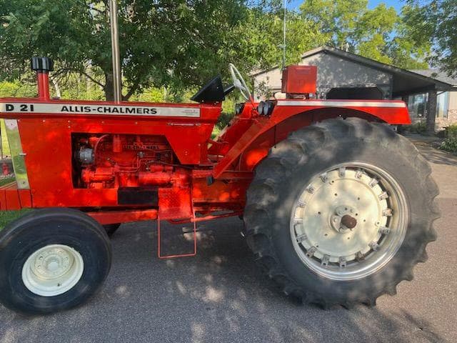 Allis Chalmers D21 Tractors 100 to 174 HP for Sale | Tractor Zoom