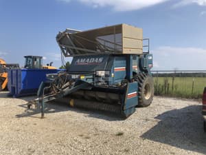 SOLD - AMADAS 2100 Stock No. 216669655 Combines with --- Hrs | Tractor Zoom