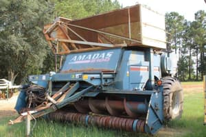 SOLD - Amadas 2100 Lot No. 88 Combines with --- Hrs | Tractor Zoom