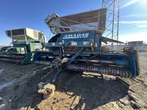 SOLD - Amadas 2110 Lot No. 77 Combines with --- Hrs | Tractor Zoom