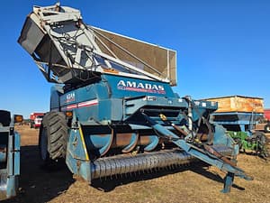 SOLD - Amadas 2110 Lot No. 4060 Combines with --- Hrs | Tractor Zoom