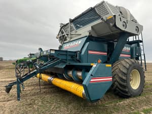 SOLD - Amadas 2120 Lot No. 38805 Combines with --- Hrs | Tractor Zoom