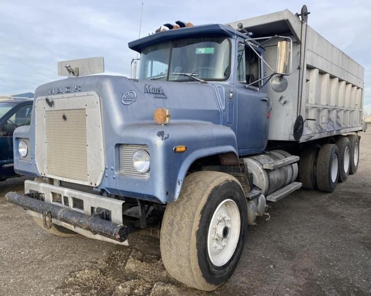 SOLD - 1988 Mack 600 Other Equipment Trucks | Tractor Zoom