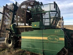 SOLD - Arts Way 697 Beet Digger Harvesting Stock No. 940786 | Tractor Zoom