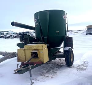 SOLD - Artsway 425 Grinder Mixer Hay and Forage | Tractor Zoom
