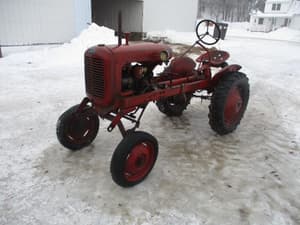 SOLD - Avery Model V Tractor Tractors with 13 HP | Tractor Zoom