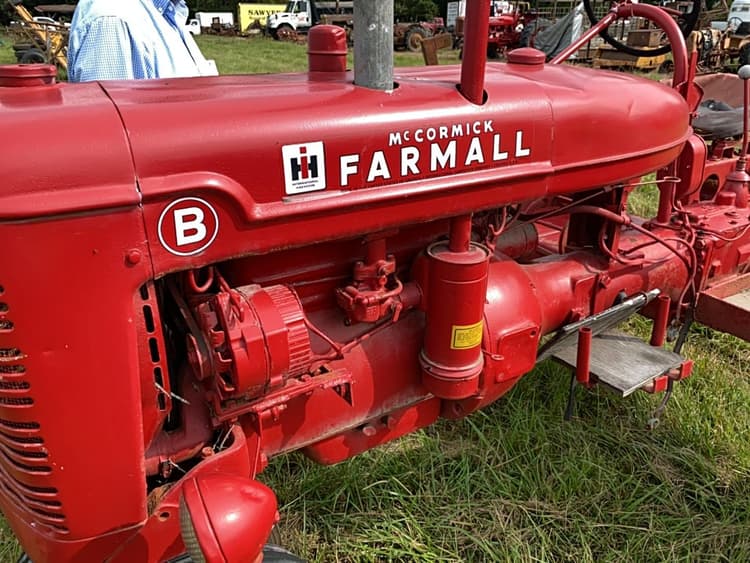Farmall B Tractors Less than 40 HP for Sale | Tractor Zoom
