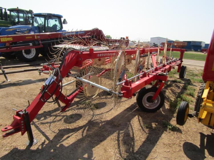 SOLD - Enorossi Easy Rake 12 Hay and Forage Hay - Rakes/Tedders ...