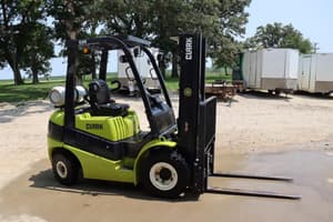 SOLD - 2015 Clark C25 Lot No. 406 Construction with 457 Hrs | Tractor Zoom