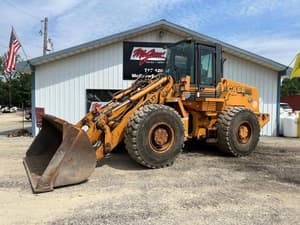 SOLD - Case 621B Lot No. 150 Construction with 2,929 Hrs | Tractor Zoom