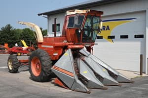 SOLD - New Idea 801 Lot No. 22 Harvesting with 4,376 Hrs | Tractor Zoom