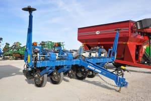 SOLD - 2020 Kinze 3000 Lot No. 40-229 Planting with 6 Rows | Tractor Zoom