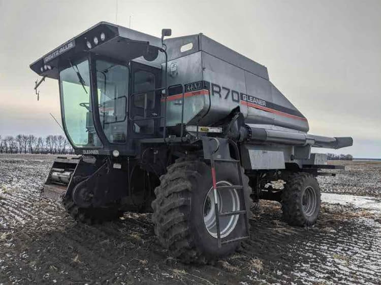 SOLD - 1991 Gleaner R70 Combines Other | Tractor Zoom