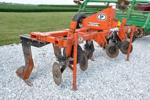 SOLD - Tye Paratill Lot No. 112-270 Tillage with 4 Shanks | Tractor Zoom