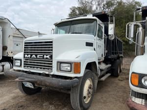 SOLD - 2002 Mack CH613 Lot No. 1056 Other Equipment with 490,259 mi ...
