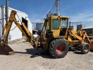 SOLD - Case 680 Lot No. 93 Construction with --- Hrs | Tractor Zoom