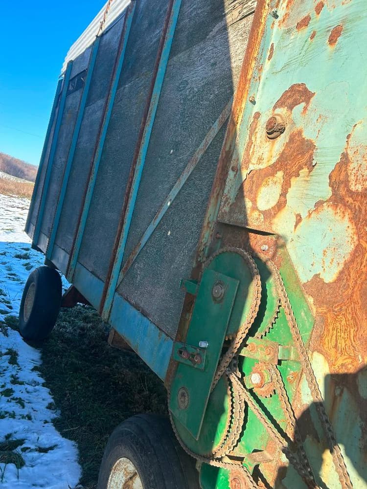 Badger 1416 Harvesting Forage Wagons for Sale | Tractor Zoom